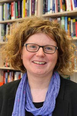 Prof. Dr. Diana Panke • Cluster of Excellence "Contestations of the ...